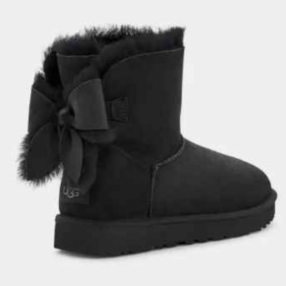 UGG | Shoes | Ugg Womens Classic Heritage Bow | Poshmark